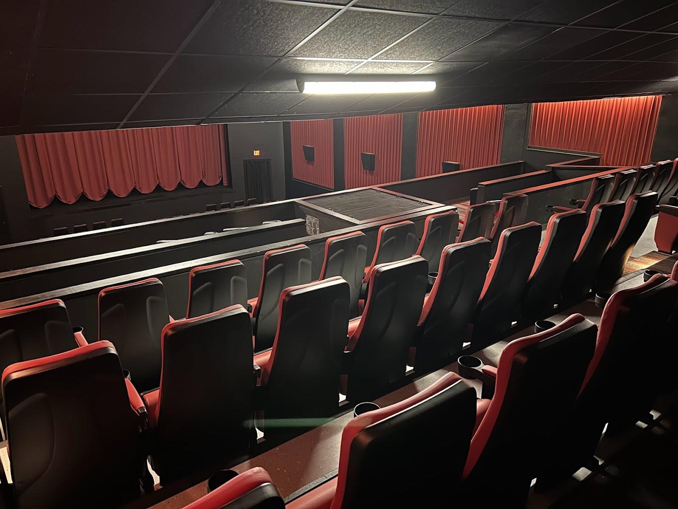 Rainbow Theater - Showtimes & Tickets