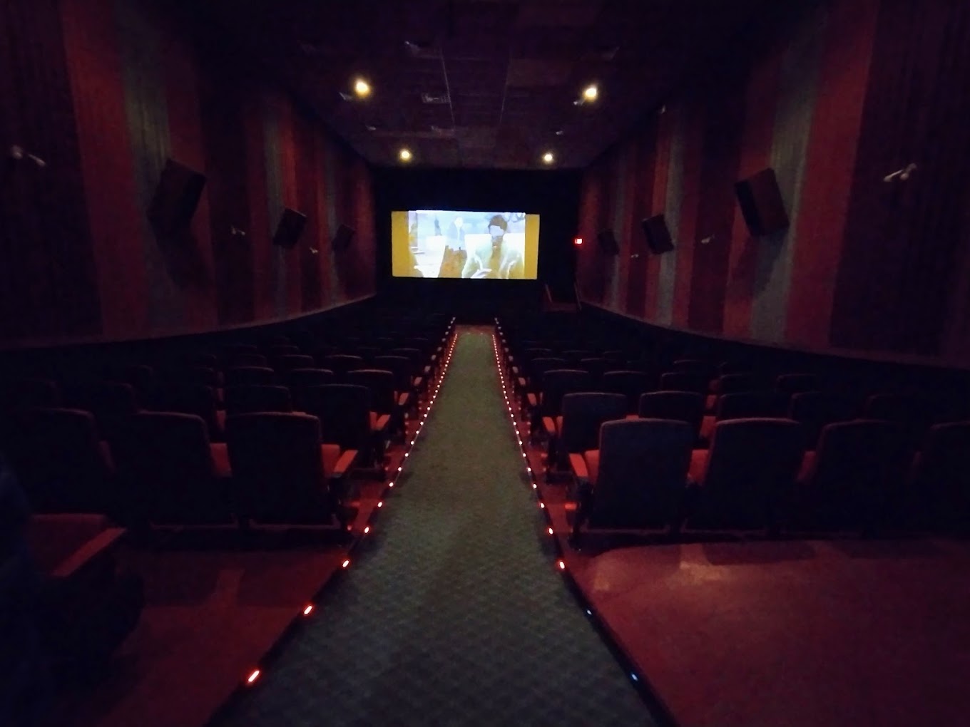 Riverside Cinemas 3 - Showtimes & Tickets